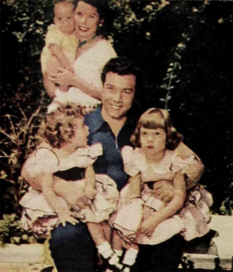 Mario Lanza Lives Big - Vintage Paparazzi