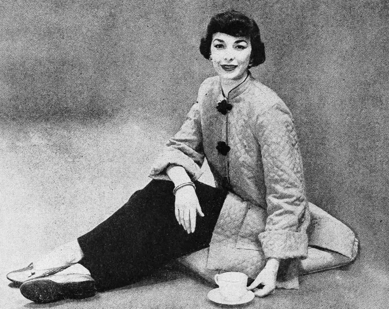 Vintage Paparazzi Fashions - Vintage Paparazzi