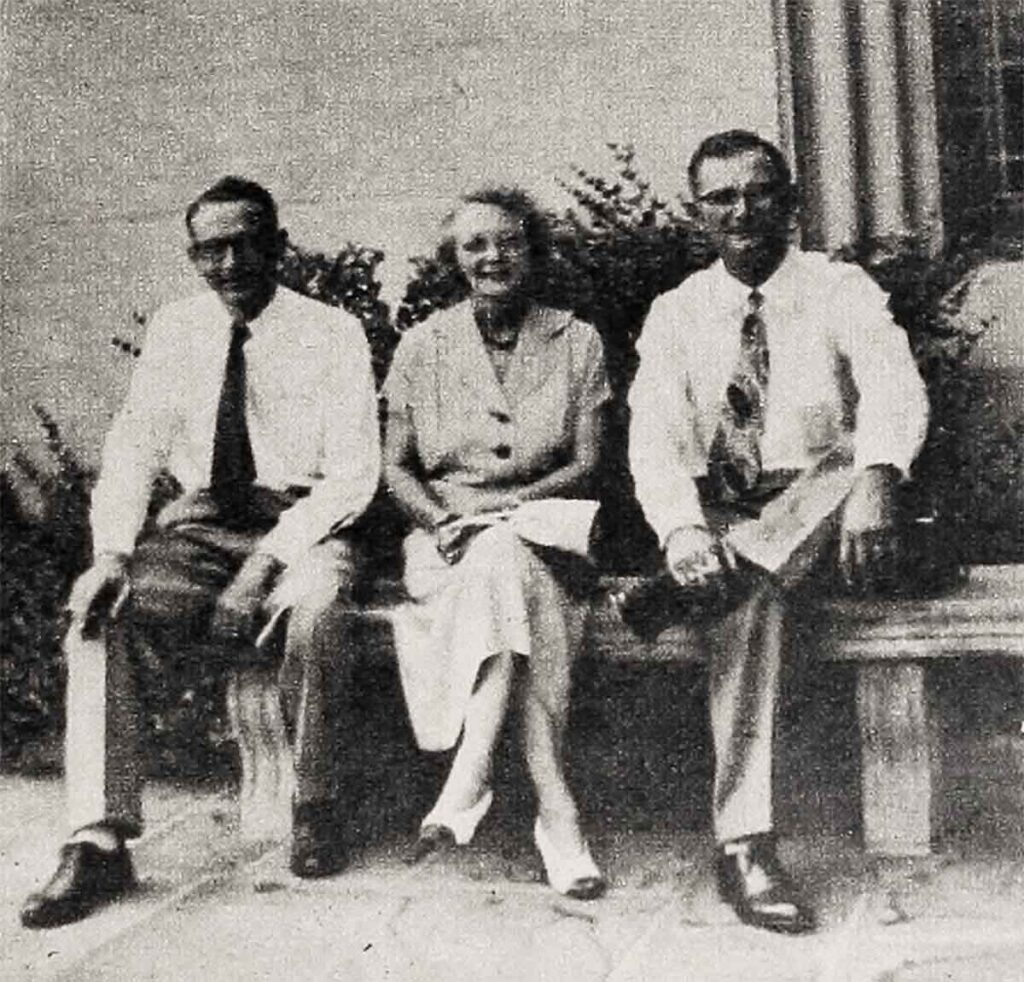 James Dean: Smoldering Dynamite - Vintage Paparazzi