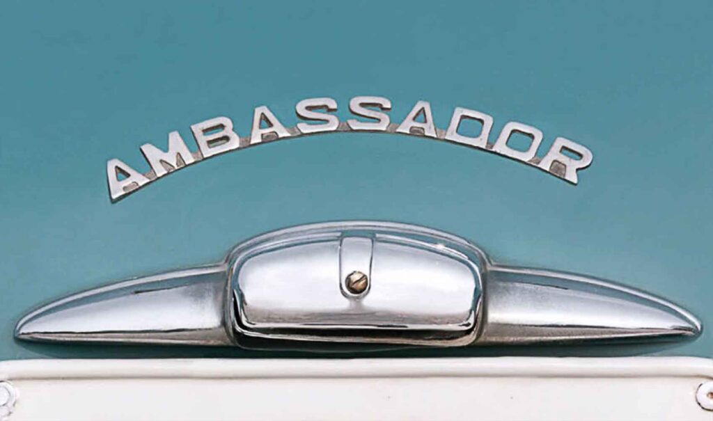 Hindustan Ambassador - Vintage Paparazzi