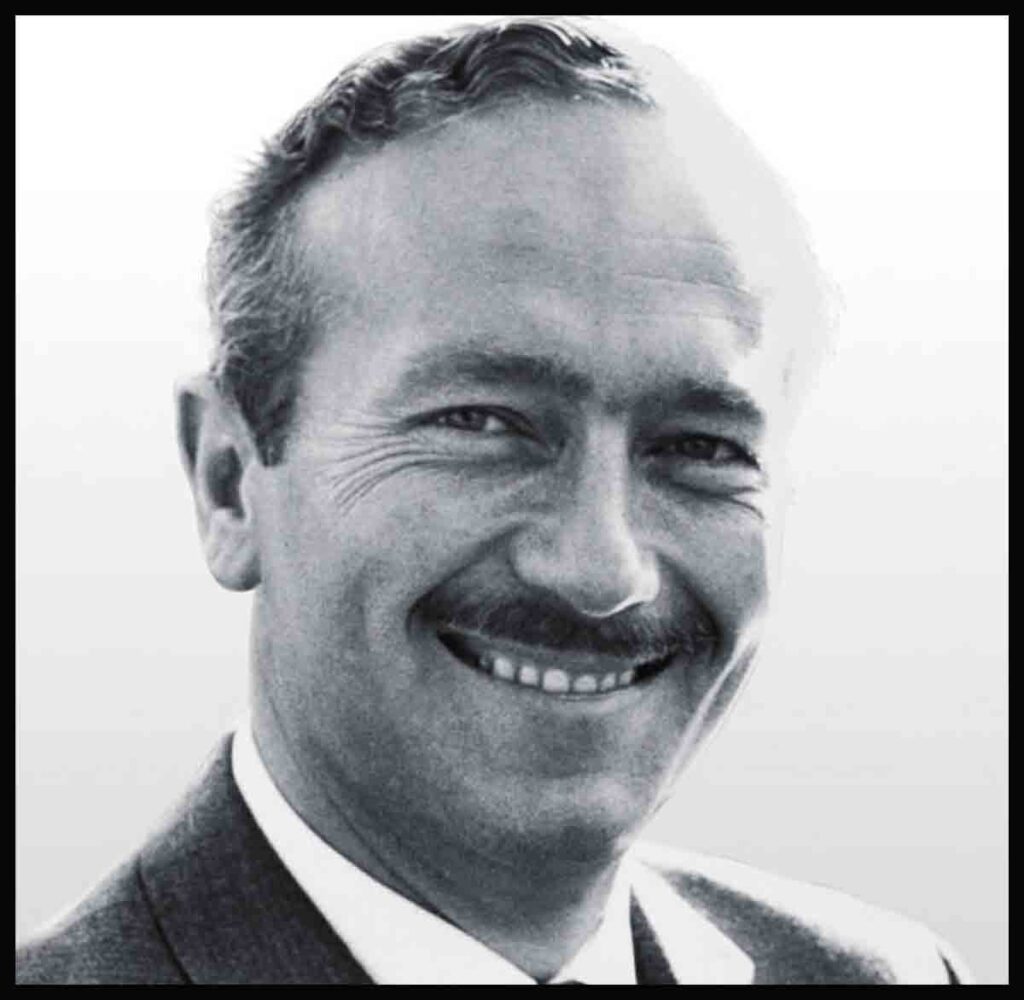 Up In Scott Brady’s Place - Vintage Paparazzi