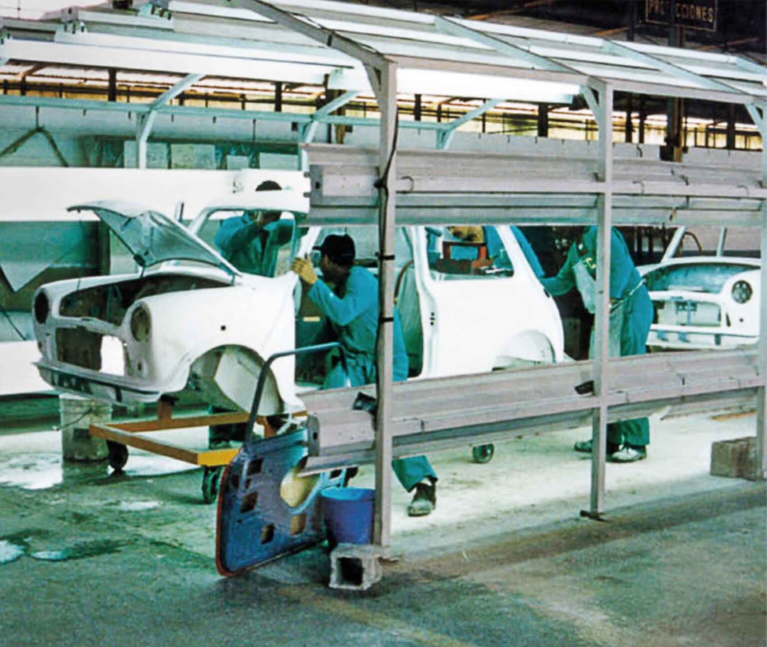 The 1980s Advancing Technology - Vintage Paparazzi