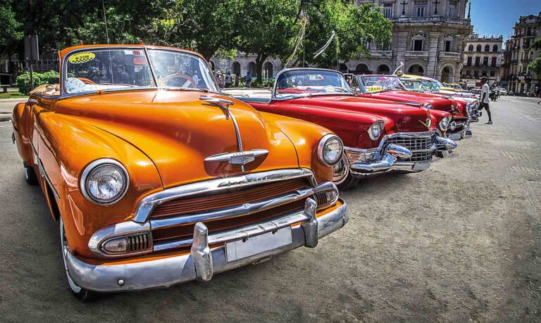 Cuban Classics - Vintage Paparazzi