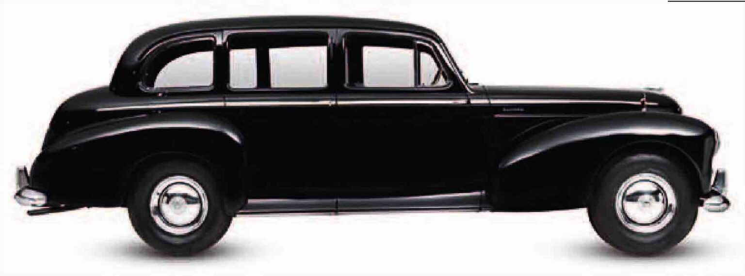 Large Cars - Vintage Paparazzi