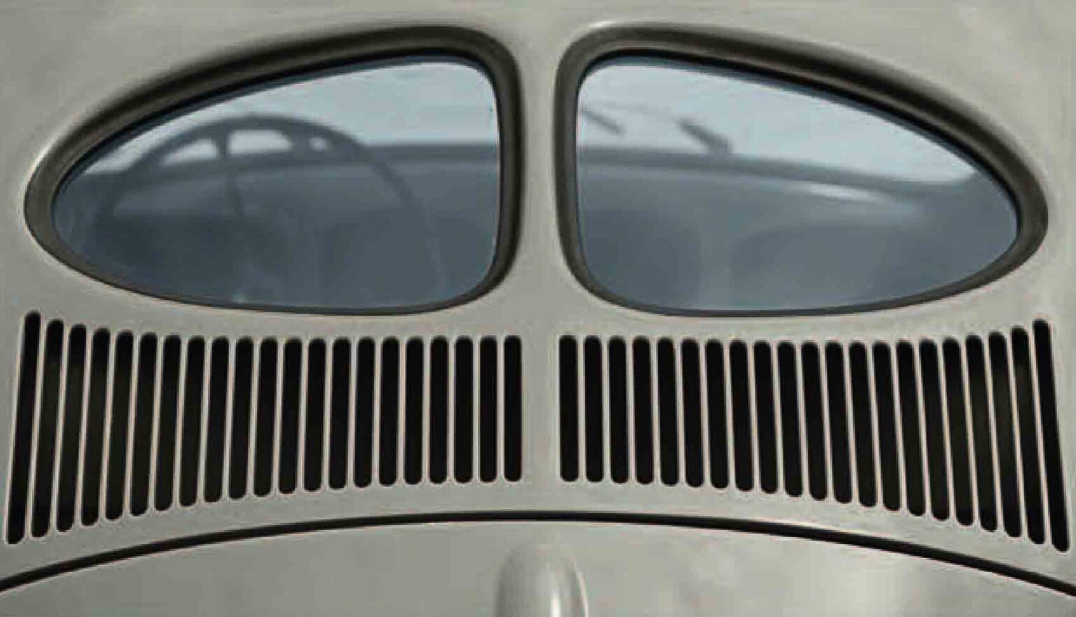 Volkswagen Beetle - Vintage Paparazzi