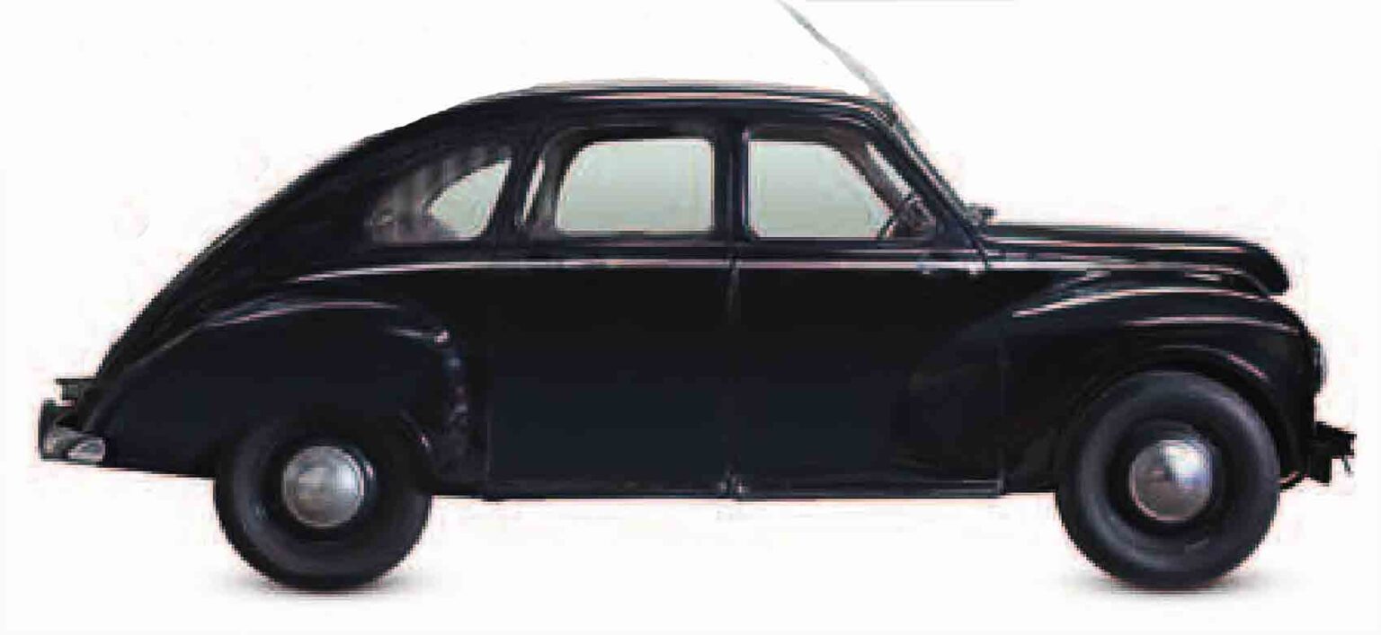 Mid-Range Family Sedans - Vintage Paparazzi