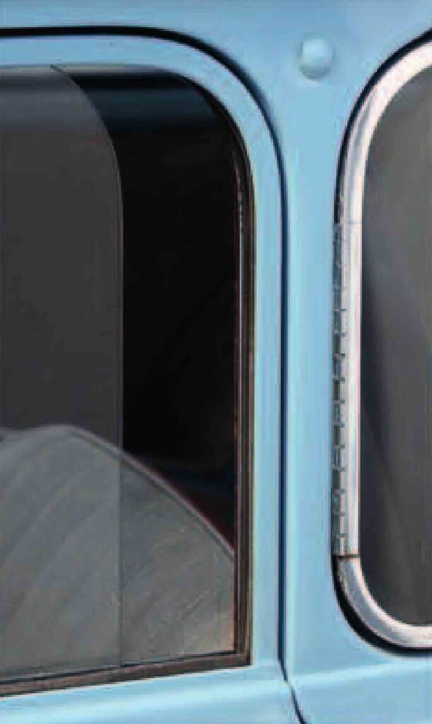 Austin Mini Seven - Vintage Paparazzi