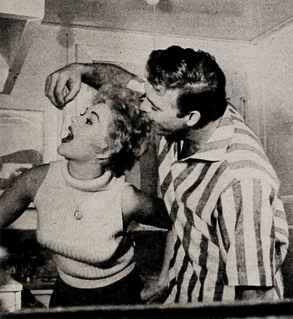 Salt Water Dillies - Vintage Paparazzi