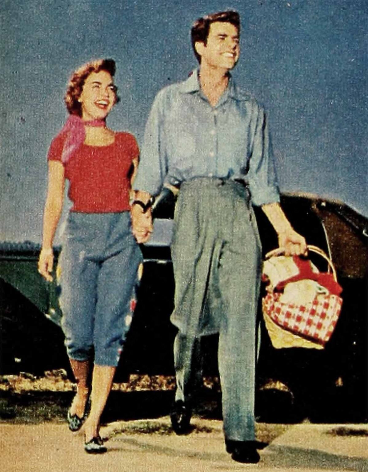 A Fish-Eye View Of Terry Moore & Robert Wagner - Vintage Paparazzi