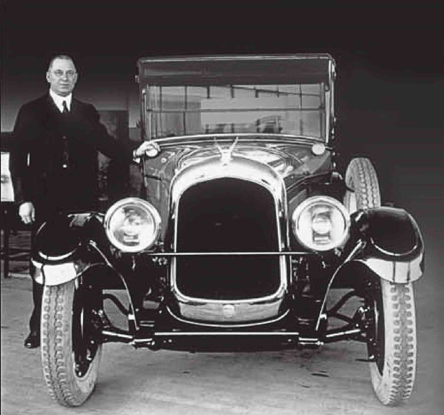 Great Marques—The Chrysler Story - Vintage Paparazzi