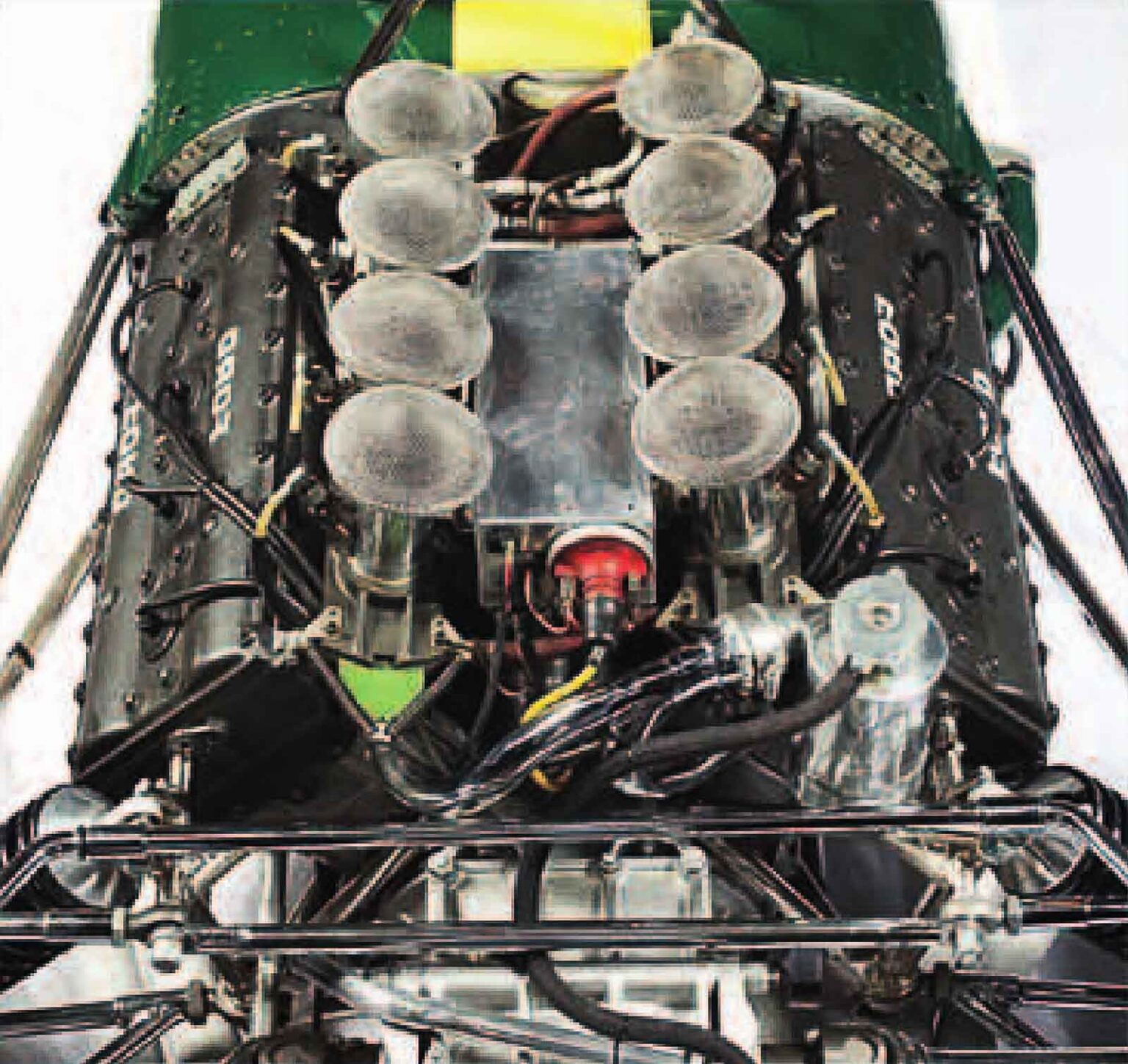 Lotus/Ford Cosworth DFV V8 - Vintage Paparazzi