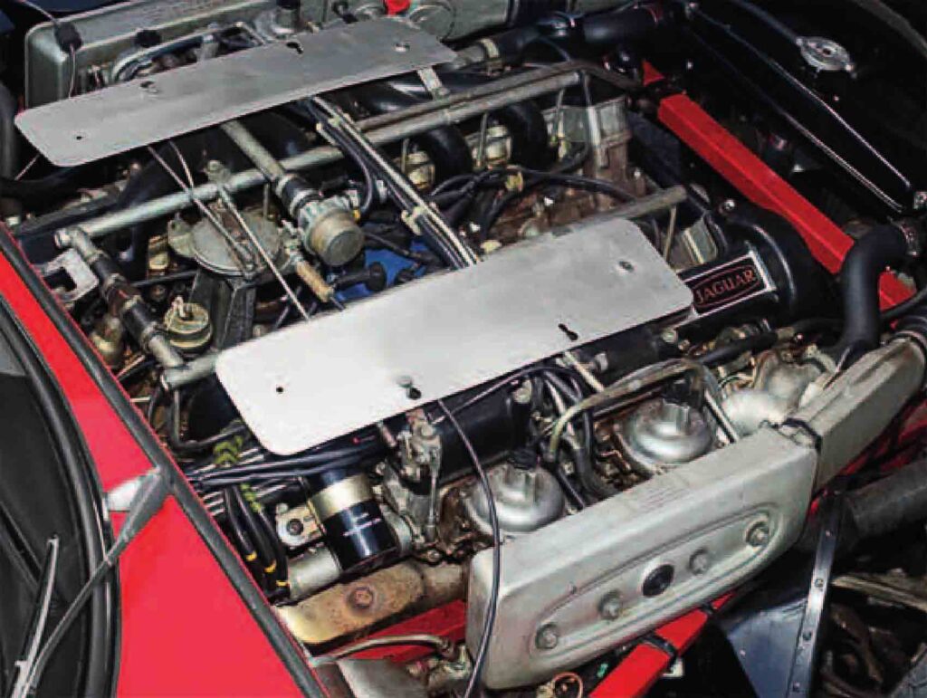 Jaguar E-type - Vintage Paparazzi