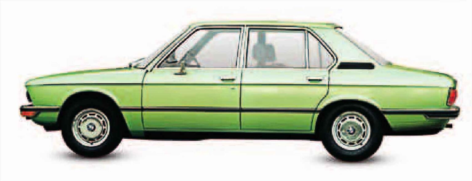 Sedans - Vintage Paparazzi