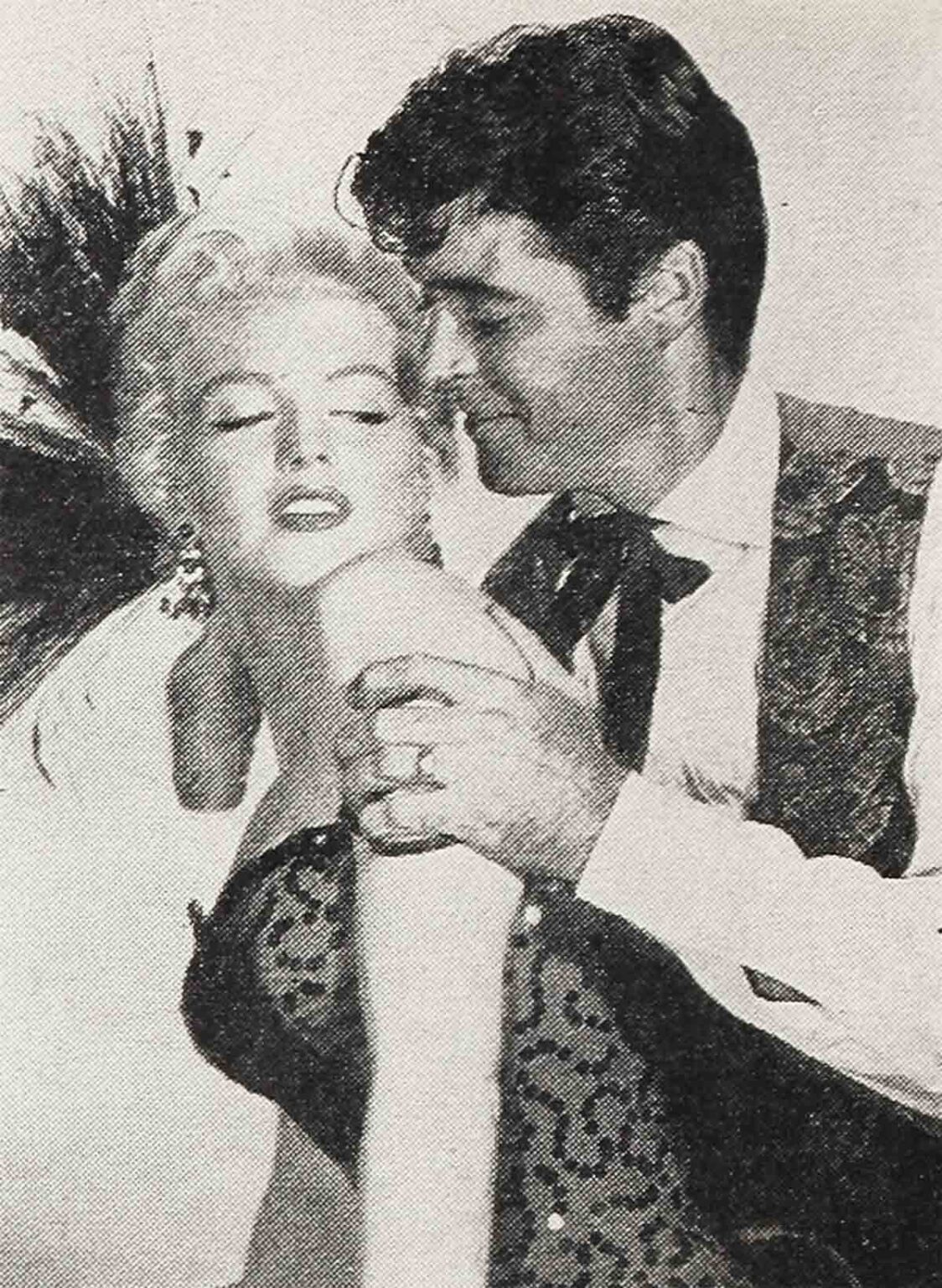 A Model To Follow—Marilyn Monroe - Vintage Paparazzi