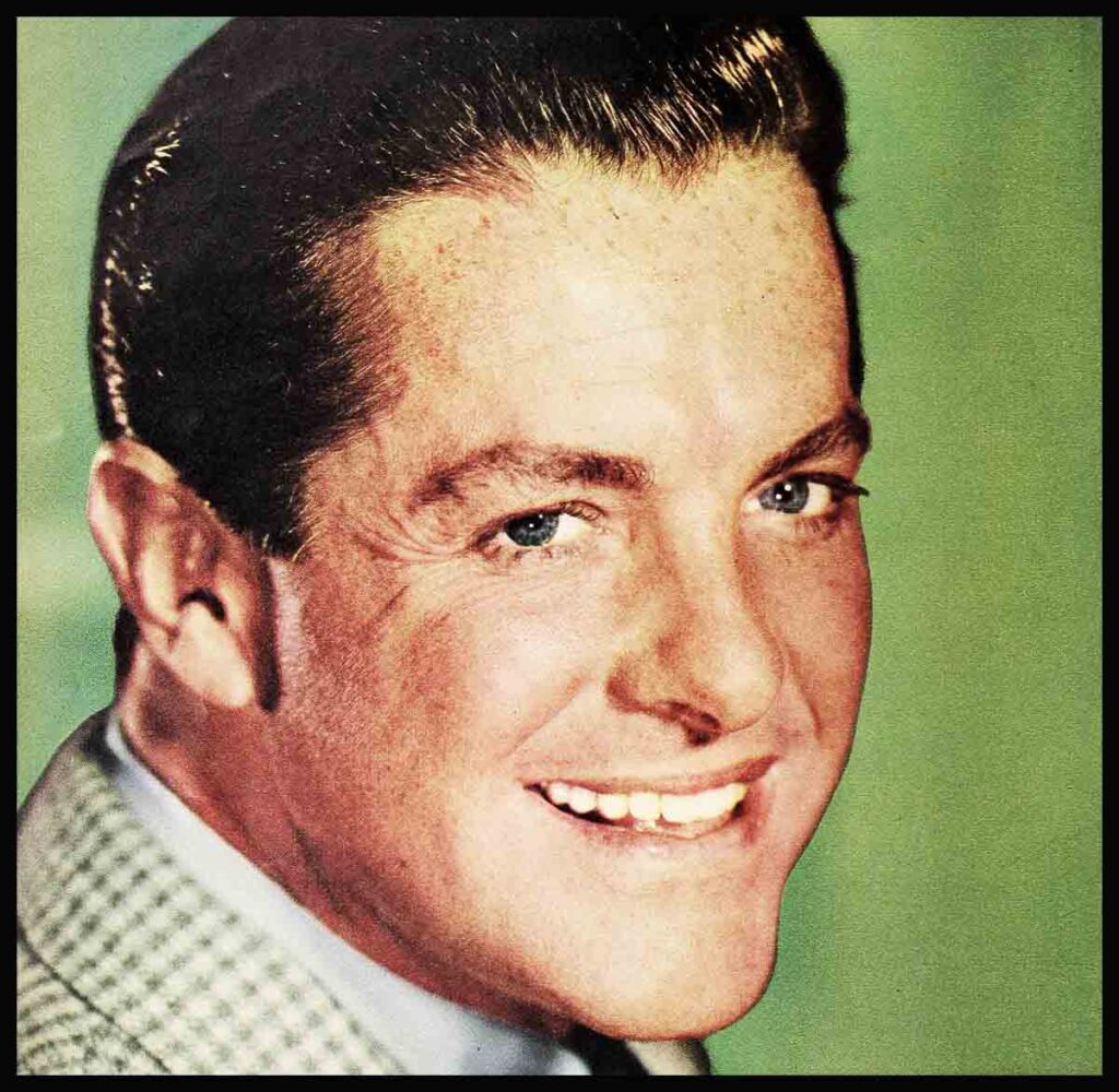 What’s Wrong With Judy Garland And Her Mother? - Vintage Paparazzi