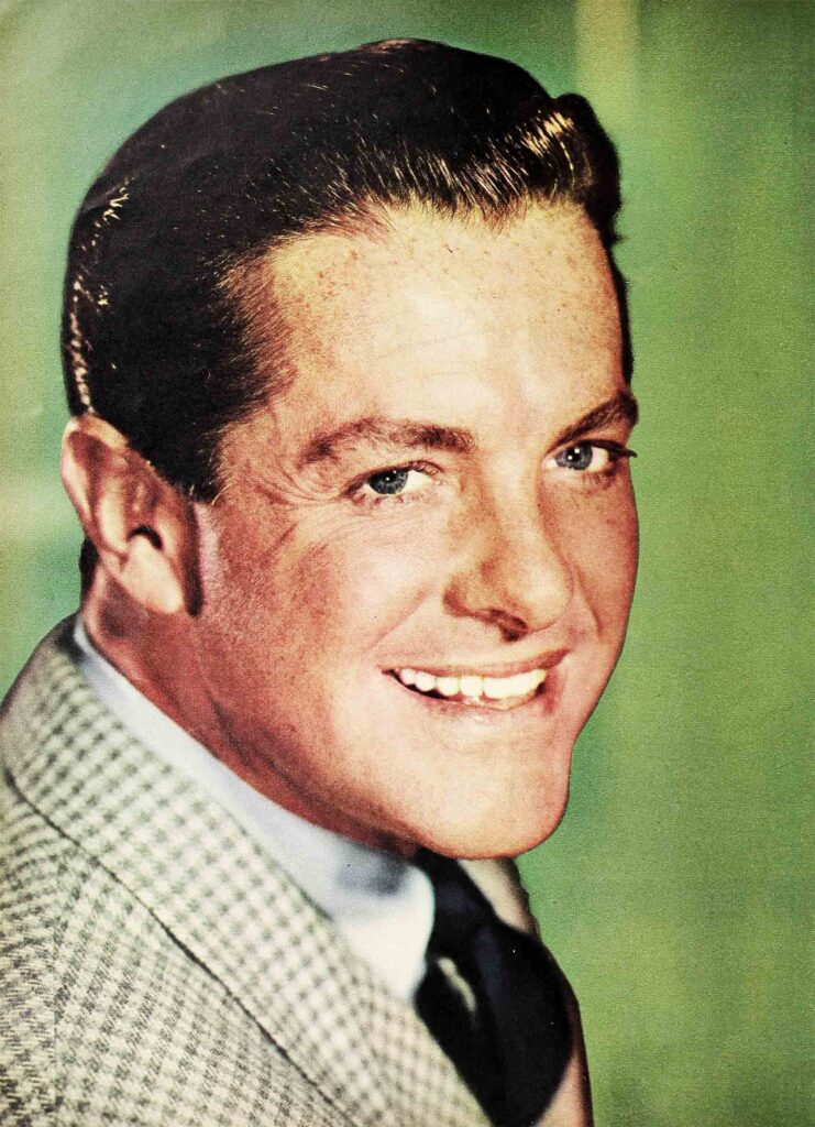 Are You Boring Your Husband? - Vintage Paparazzi