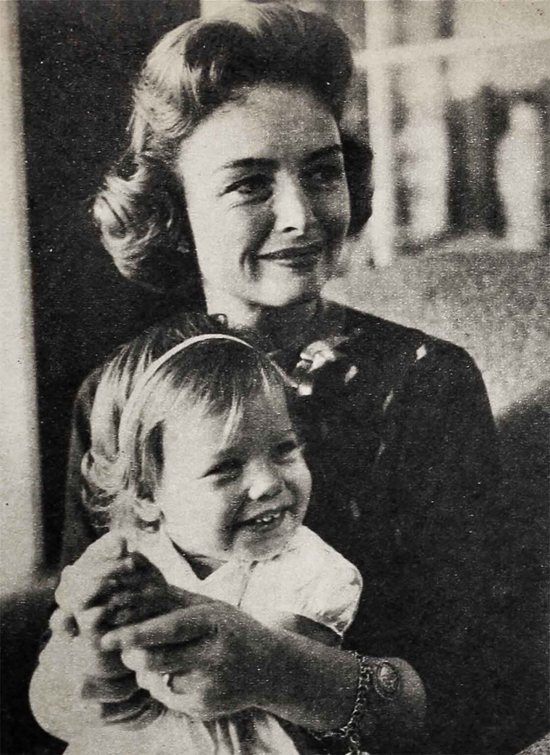 Donna Reed And Brood - Vintage Paparazzi