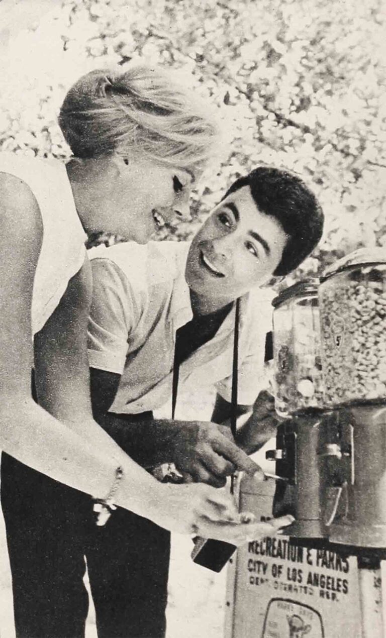 A New Kind Of Love—Jimmy Darren - Vintage Paparazzi