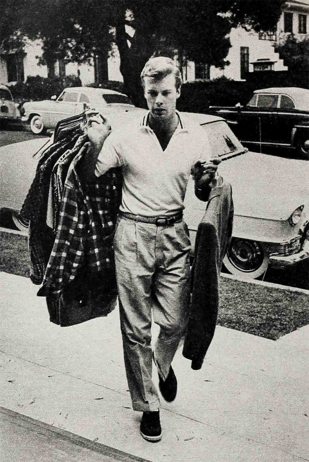 A Woman’s Touch—May Wynn - Vintage Paparazzi