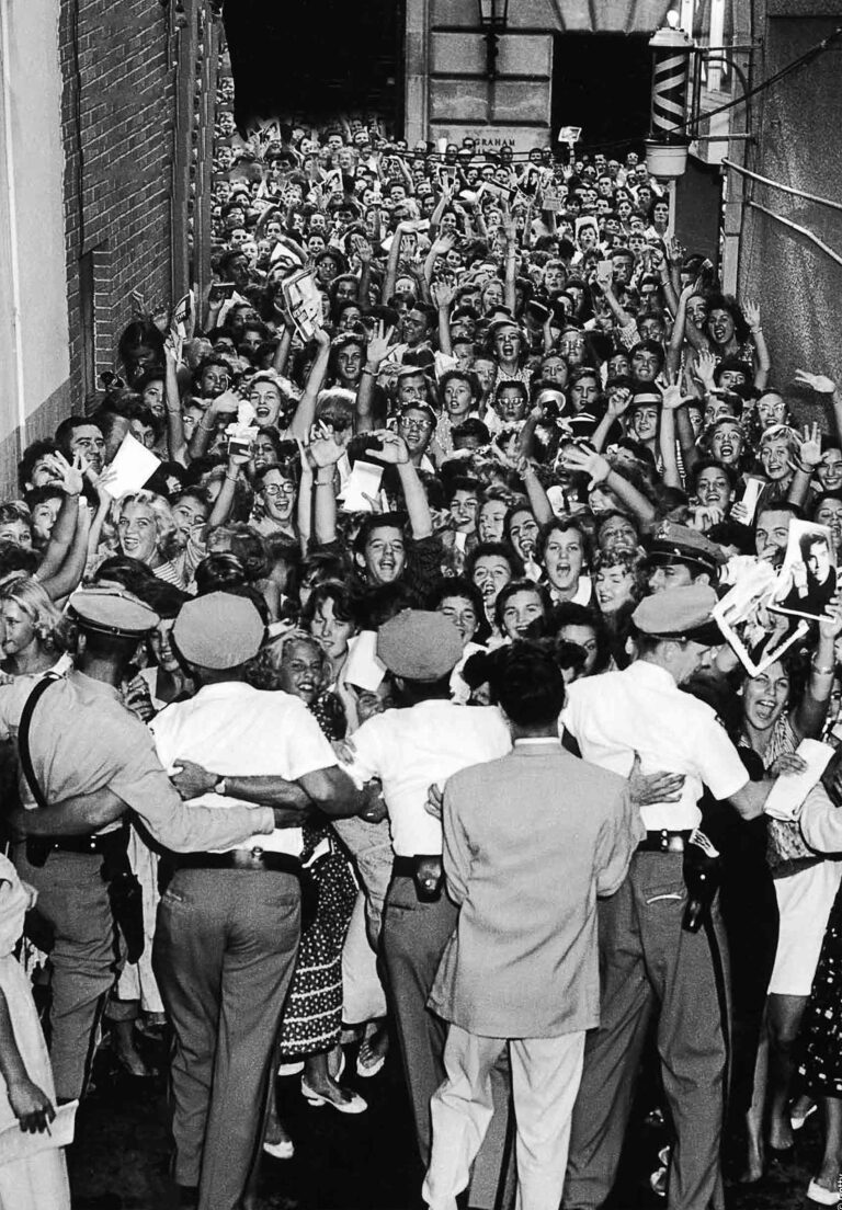 Gospel Truth—Elvis Presley - Vintage Paparazzi