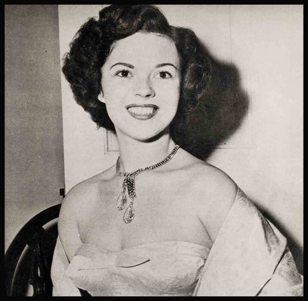 Meet The New “Gidget”—Cindy Carol - Vintage Paparazzi