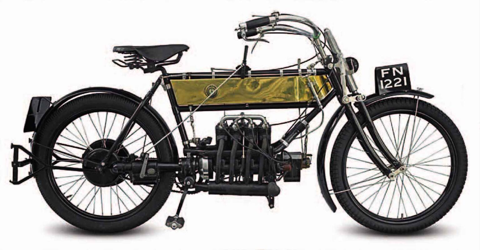 Multiple Cylinders - Vintage Paparazzi